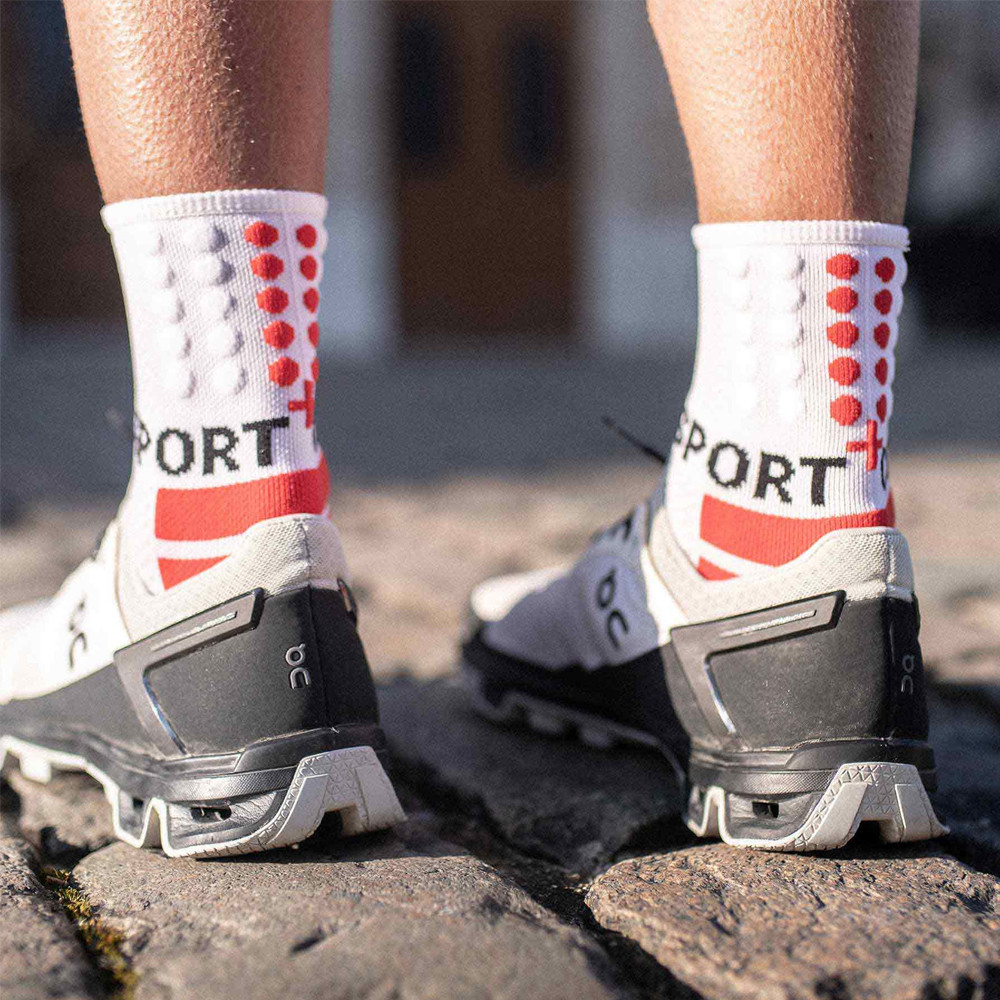 Compressport Shock Absorb Socks | SportsShoes.com