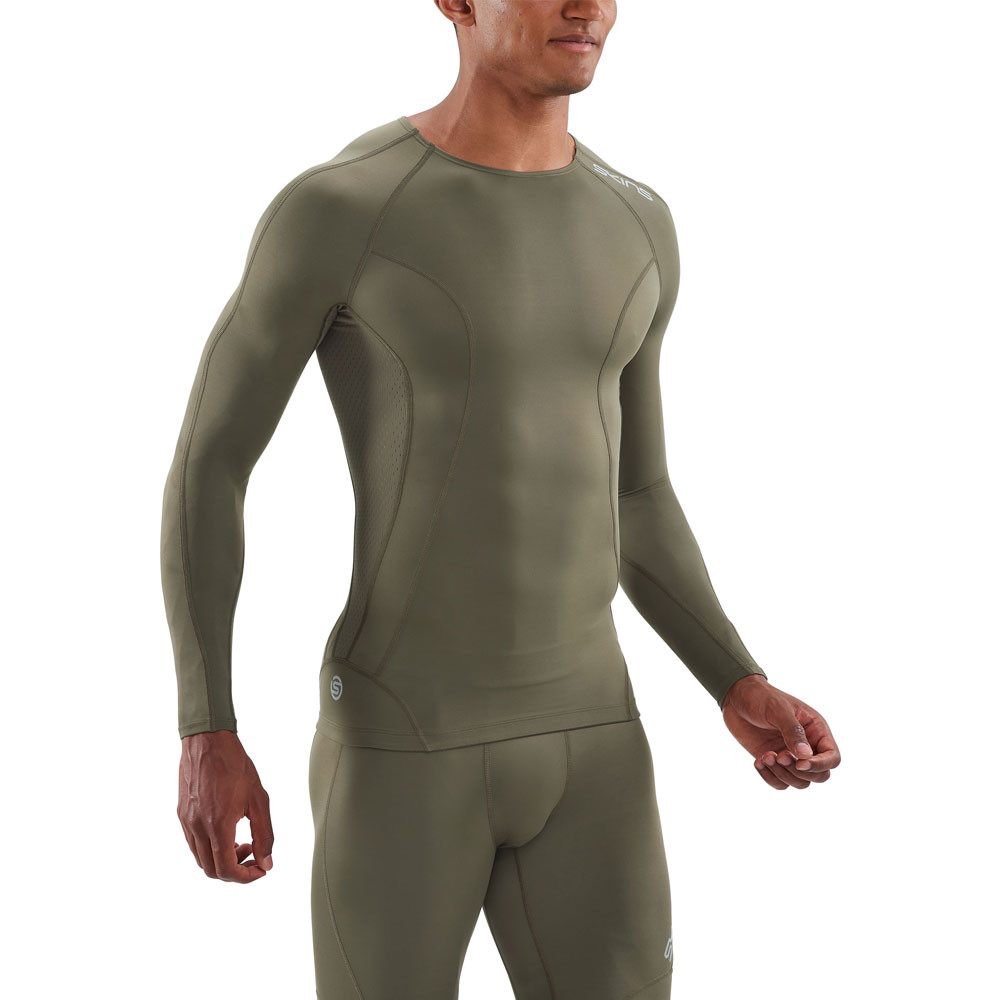 Skins DNAmic Core Compression Long Sleeve Top | SportsShoes.com