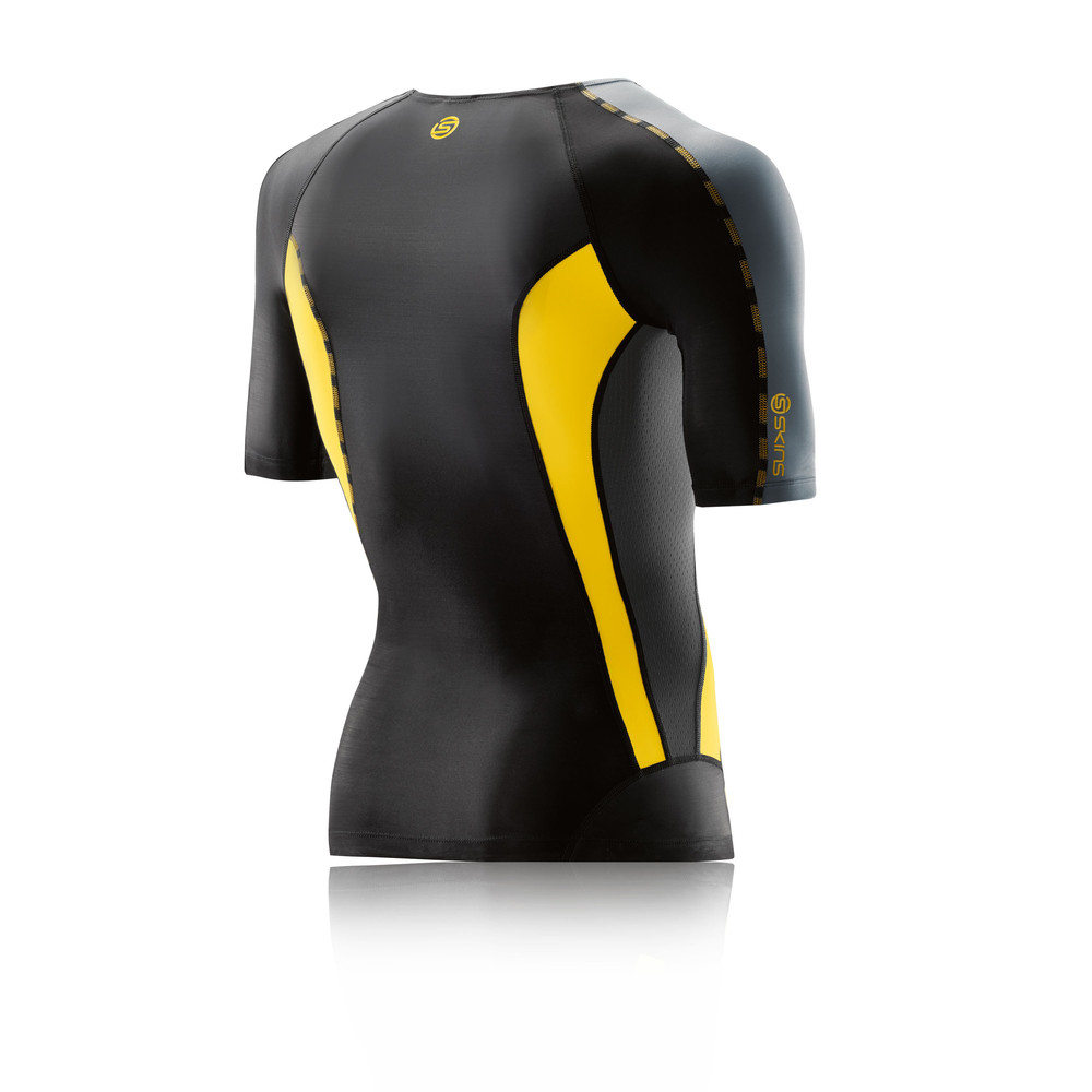 Skins DNAmic Compression Short Sleeve Top | SportsShoes.com