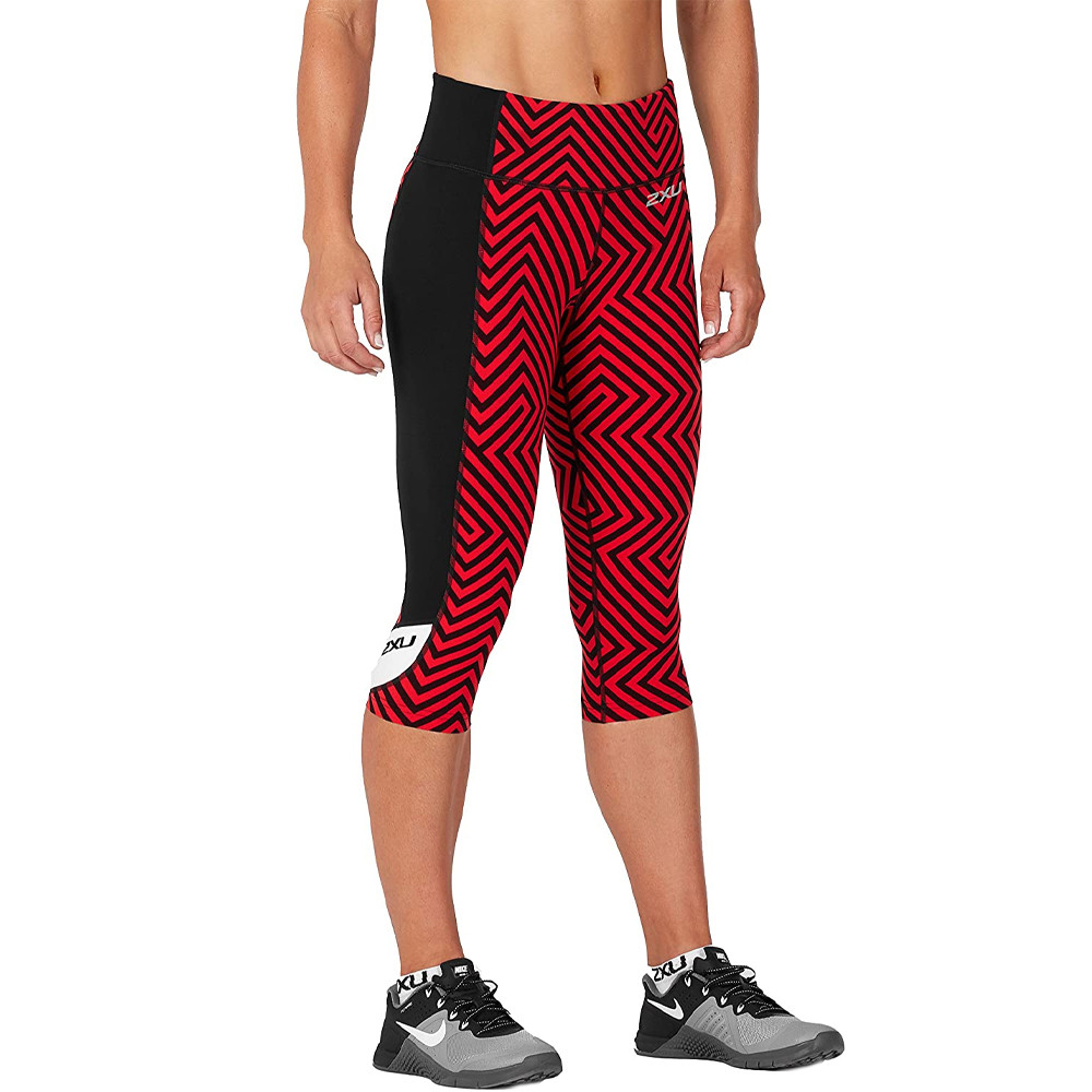 2XU Fitness 3/4 Women's Compression Tights | SportsShoes.com 2XU Fitness 3/4 Women's Compression Tights | SportsShoes.com