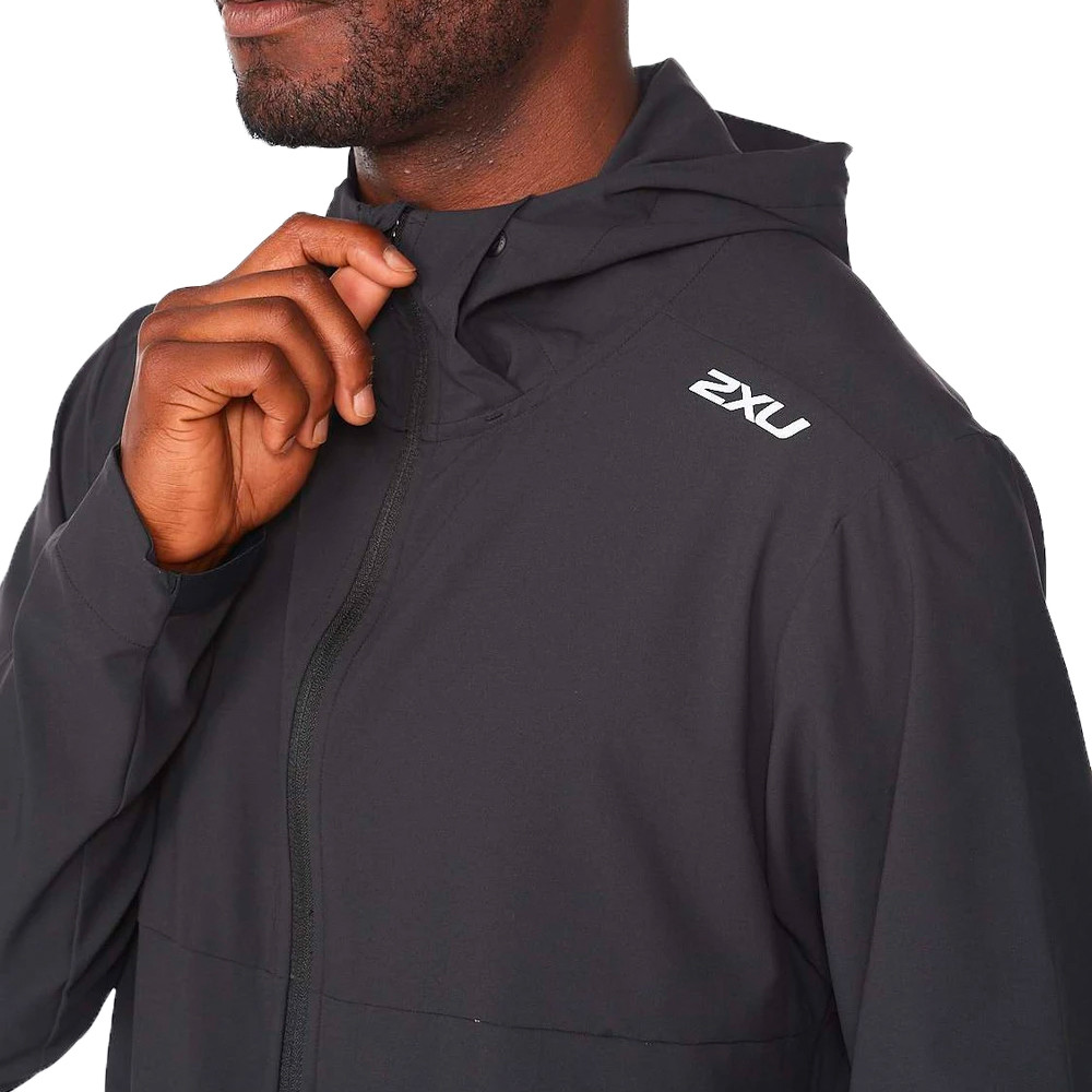 2XU Aero Jacket | SportsShoes.com